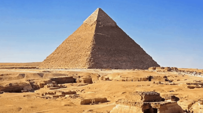 Radar scan of Pyramid of Khafre reveals patterns that may indicate ...